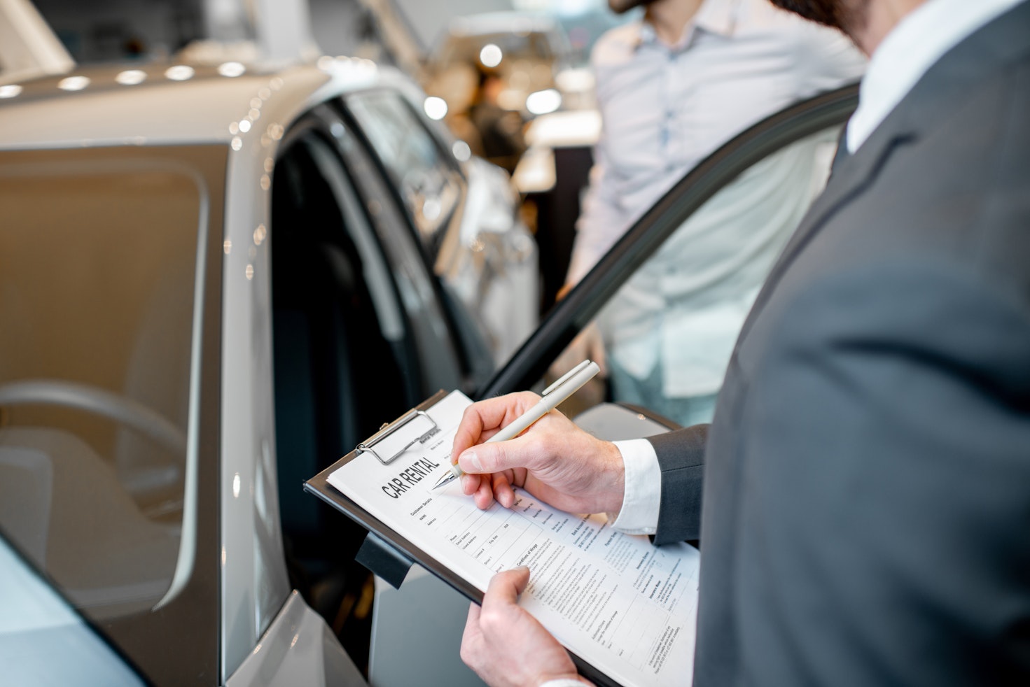 Should You Buy the Rental Car Damage Waiver?