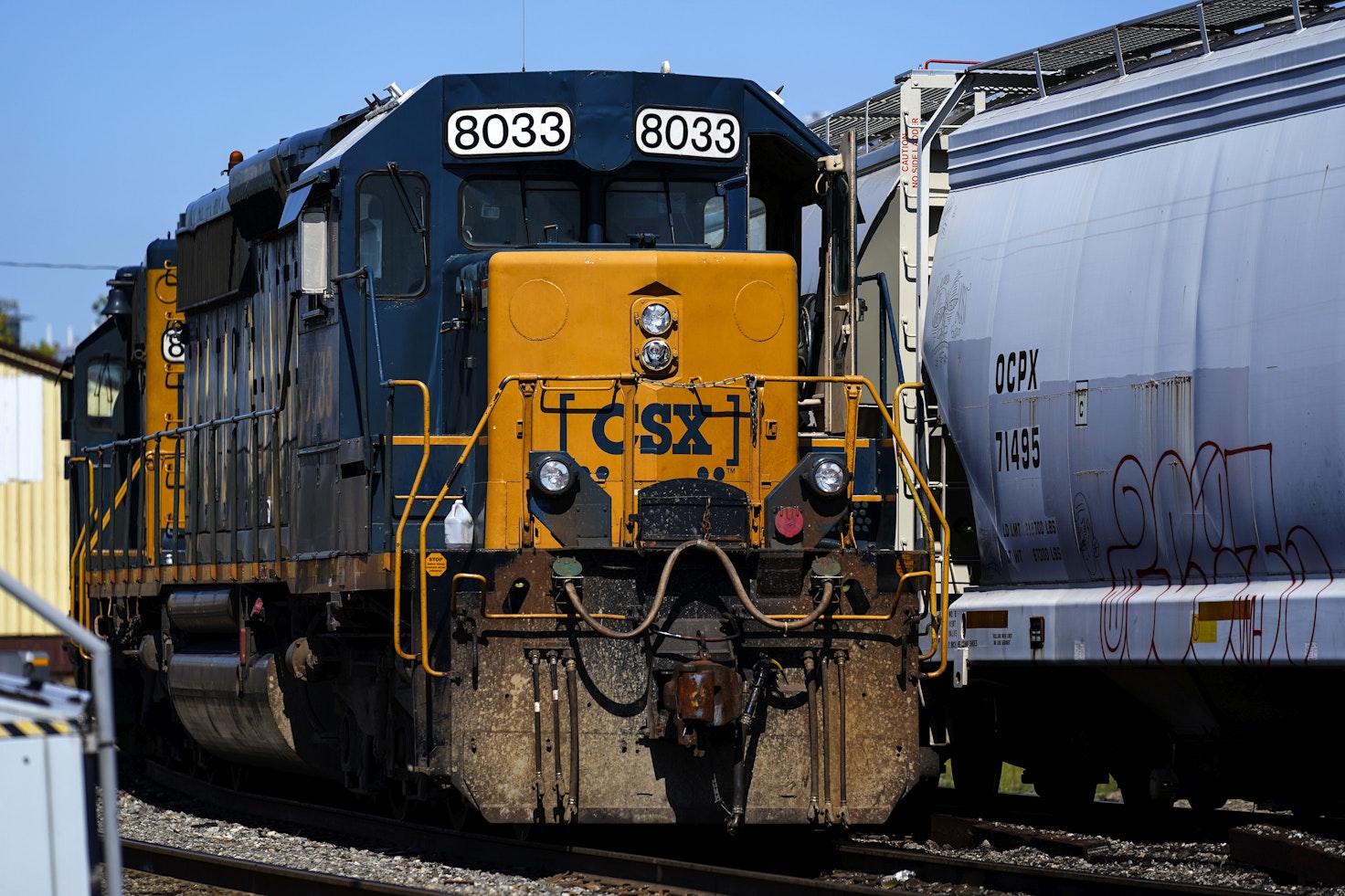 Freight Railroads Must Keep 2-Person Crews Under New Federal Rule